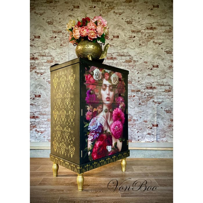 LITTLE WHITE BIRD - Decoupage Paper | Baroque Flowers | MINT